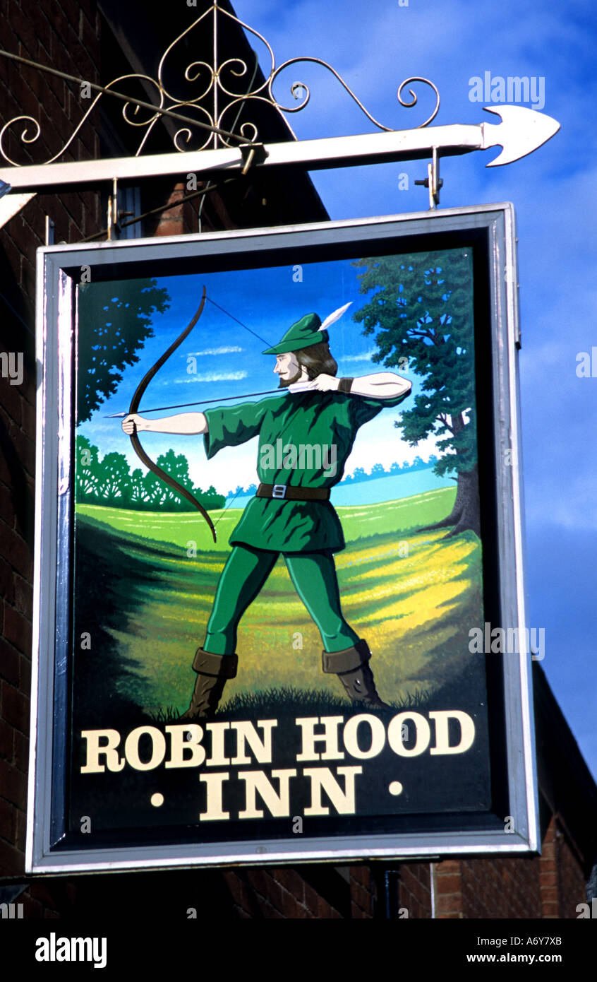 Robin hood bow and arrow hi-res stock photography and images - Alamy