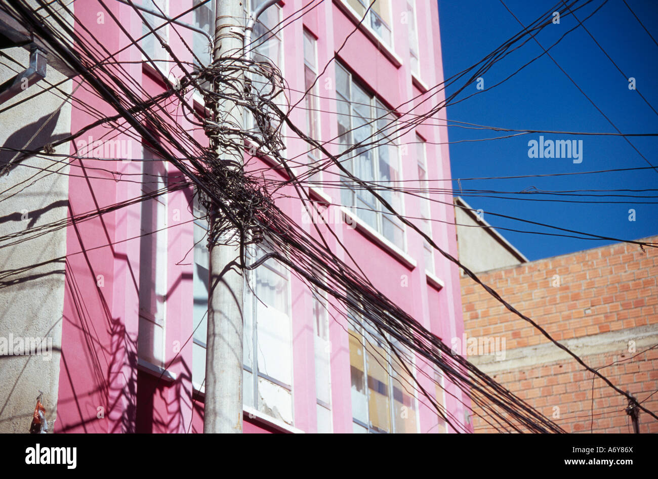 Intersection of power lines in front of buildings La Paz Bolivia Stock ...