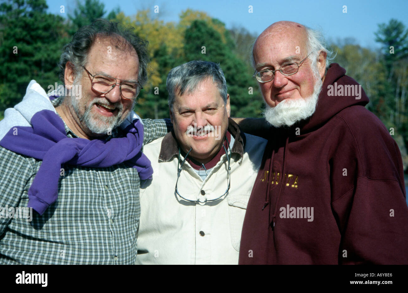 Men males buddies friends hi-res stock photography and images - Alamy