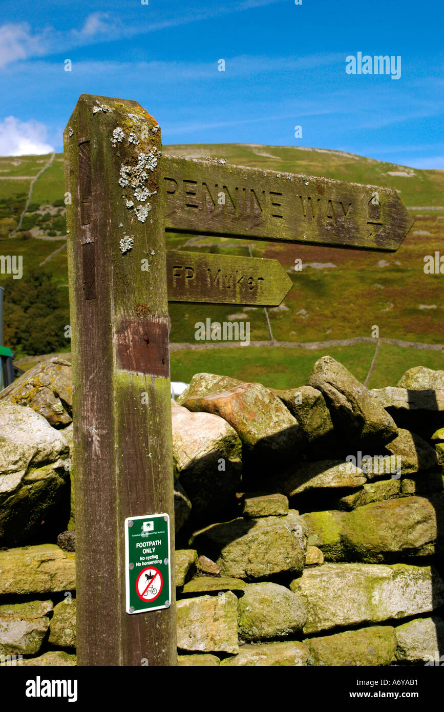 Pennine Way Sign Thwaite Yorkshire Dales National Park Swaledale ...