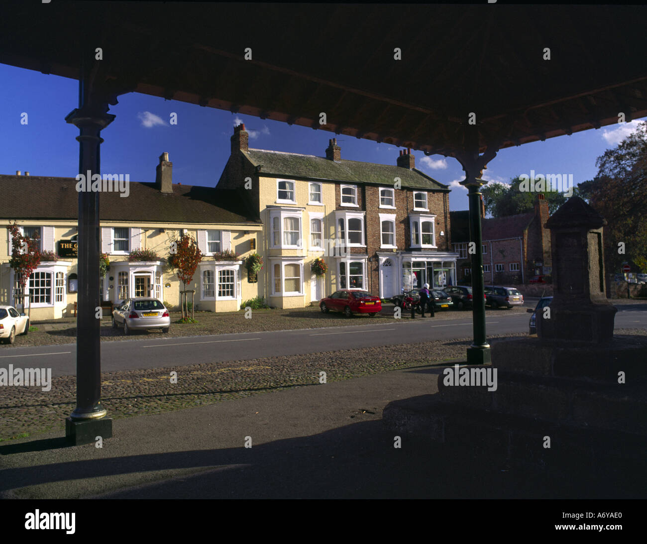 Easingwold yorkshire market town hi-res stock photography and images ...