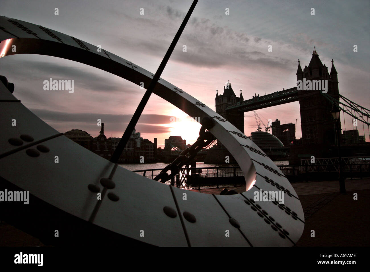 Sun dial tower bridge hi-res stock photography and images - Alamy