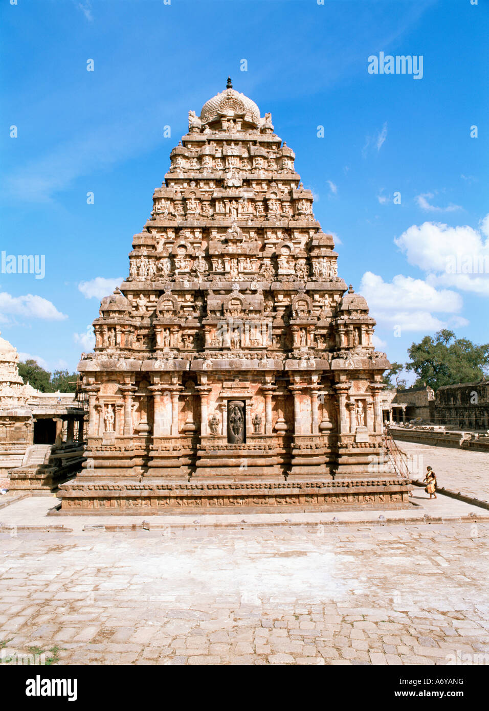 Sculpted tower over santuary of Airavatesvara Temple built by Chola ...