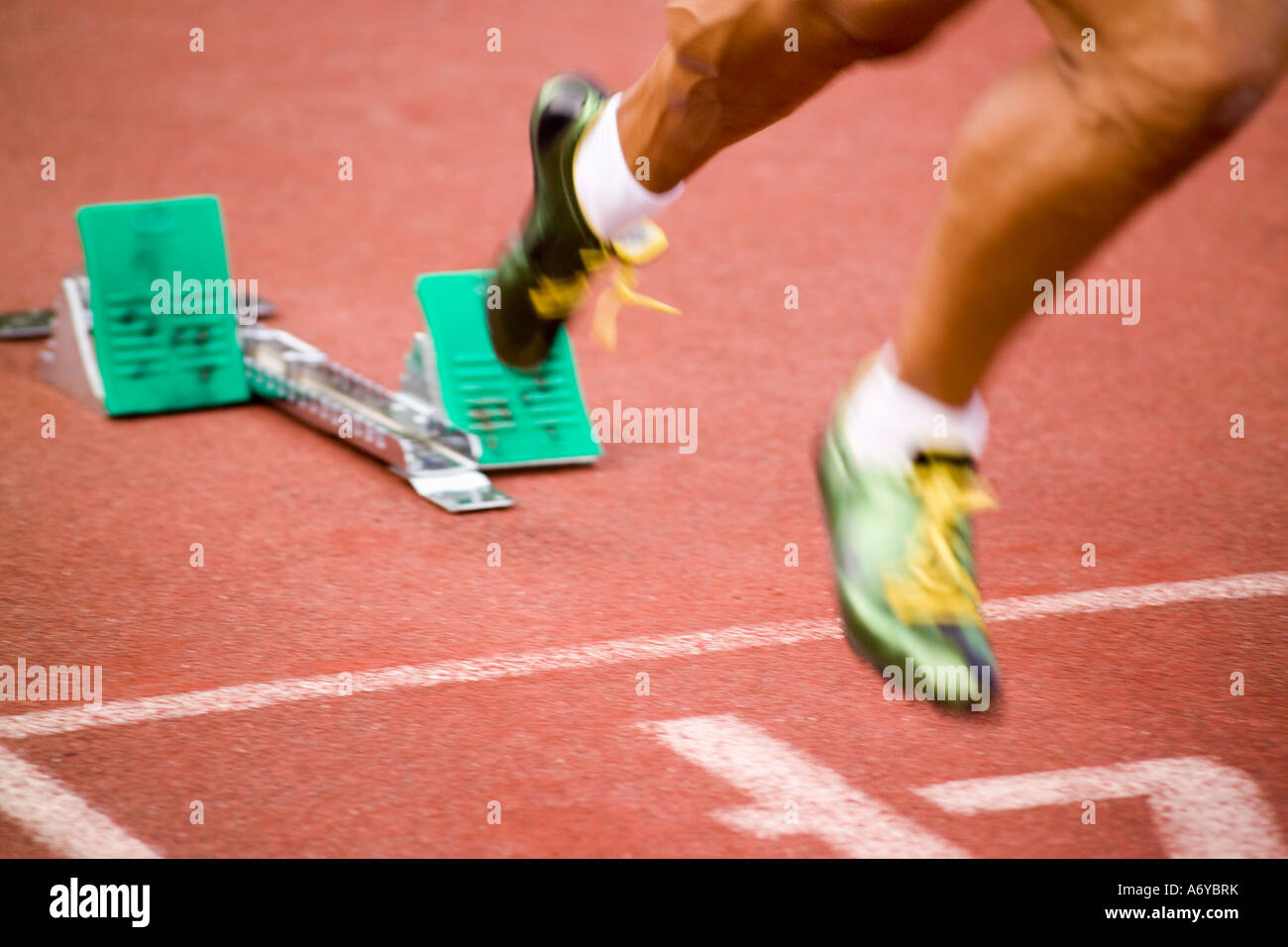 Shoe running blocks hi-res stock photography and images - Alamy