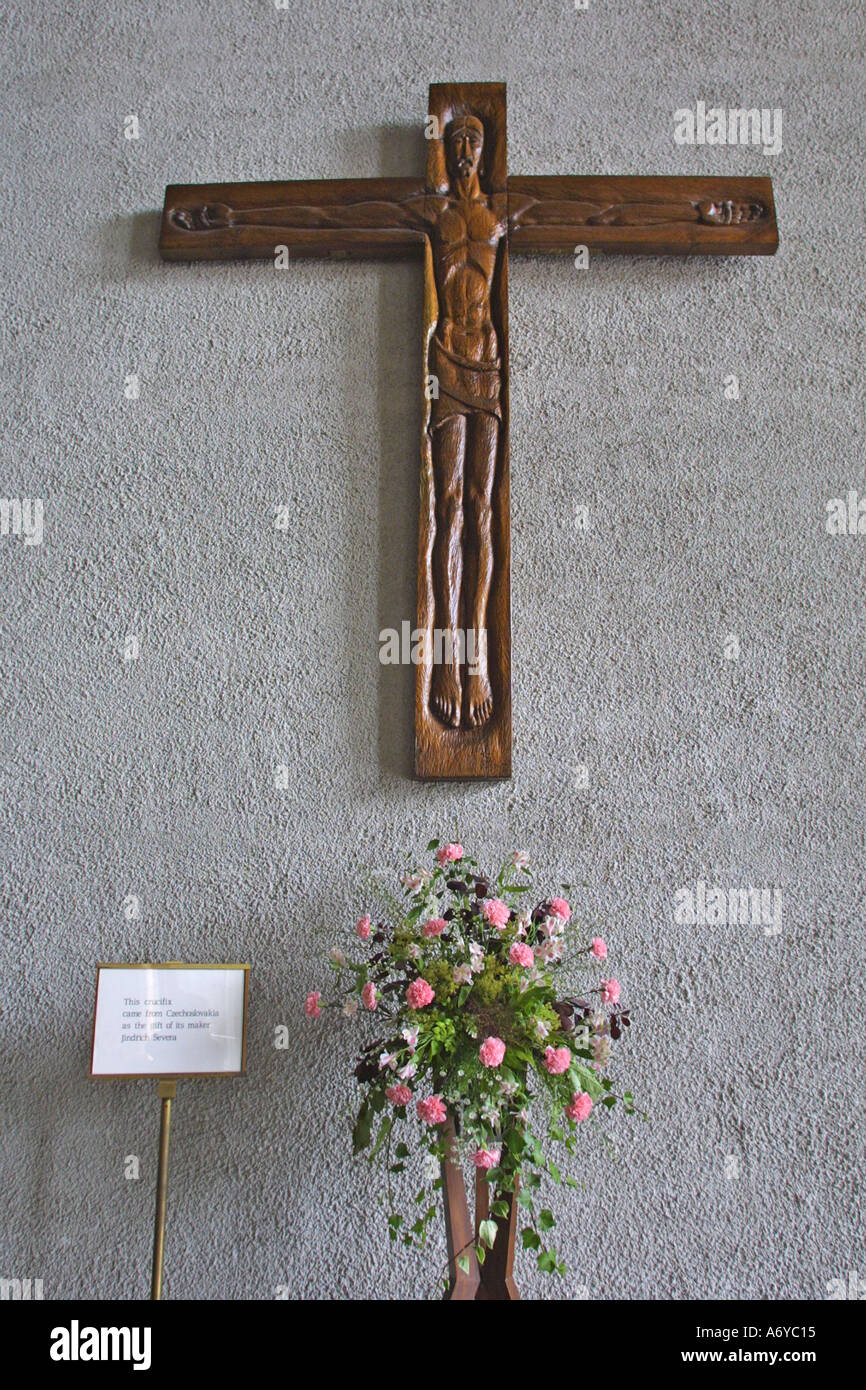 Coventry cathedral cross hi-res stock photography and images - Alamy