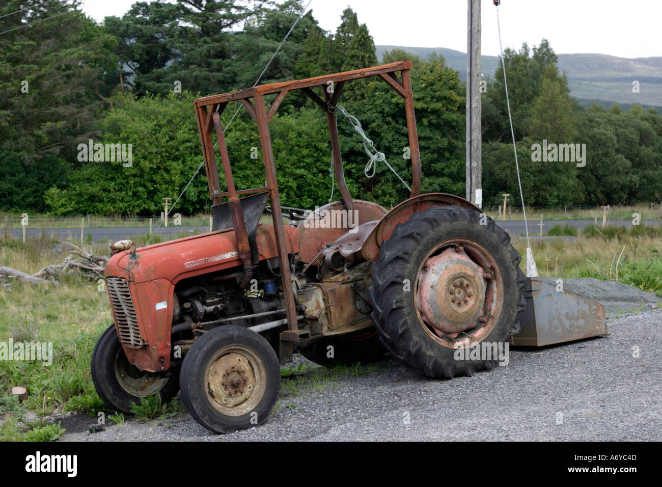 Rusty Old Tractor Stock Photo - Alamy