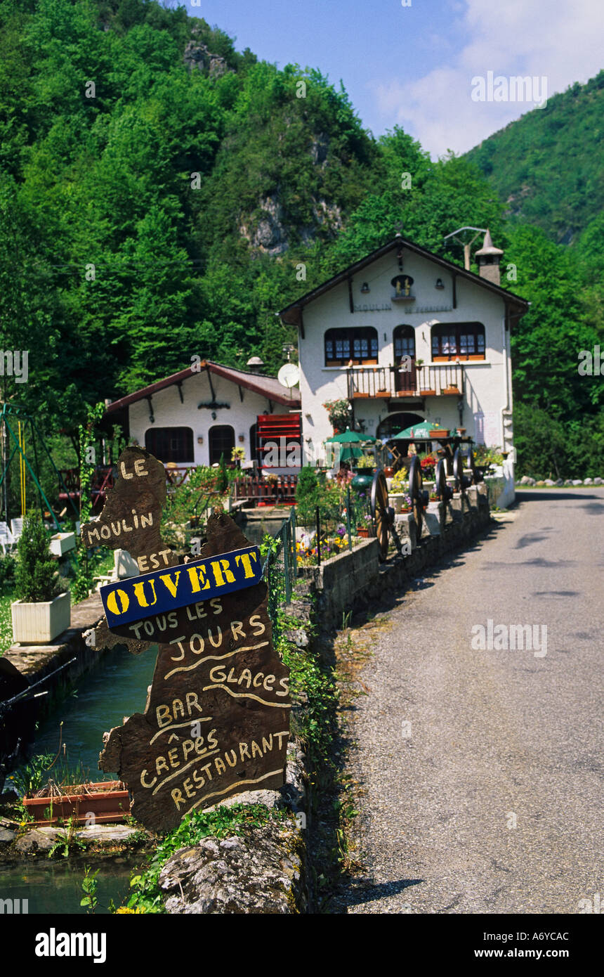 France Pyrenees roadside restaurant Stock Photo - Alamy