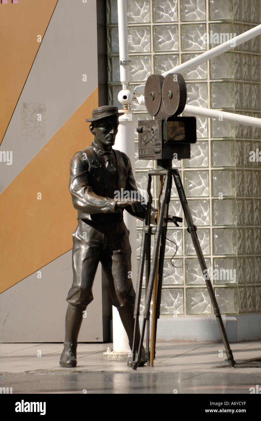 Human size bronze statue of cameraman on the Hollywood Walk of Fame ...