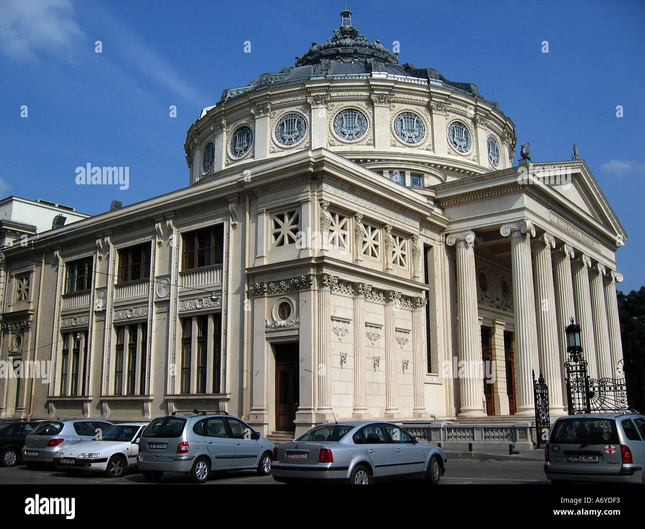 Bukuresht hi-res stock photography and images - Alamy