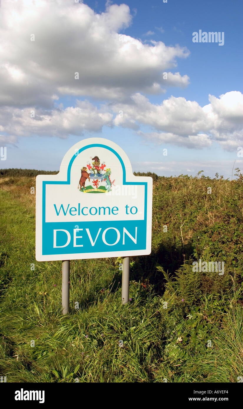 Welcome to Devon sign North Devon England Stock Photo - Alamy