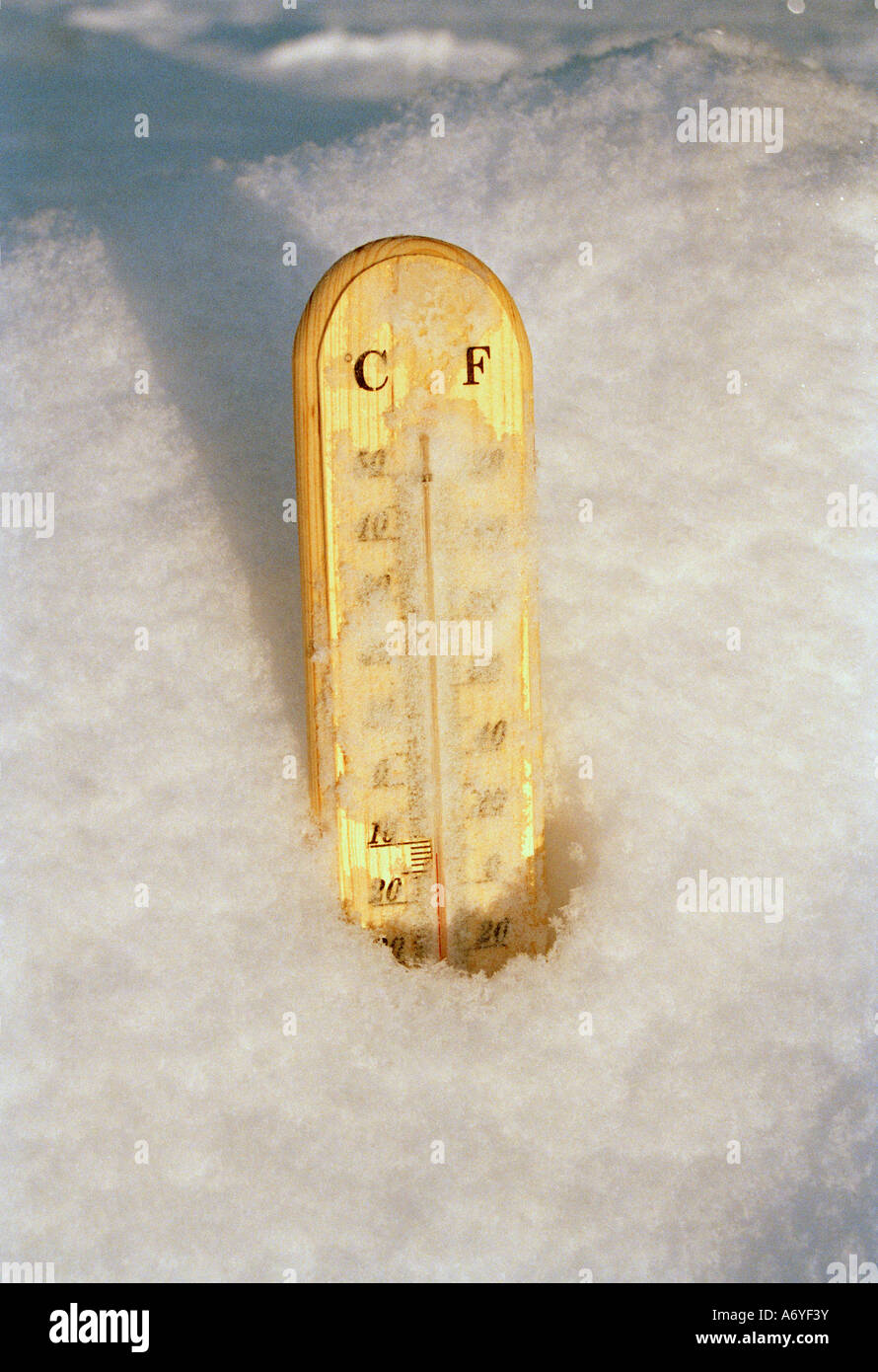 Thermometer in the snow Stock Photo - Alamy