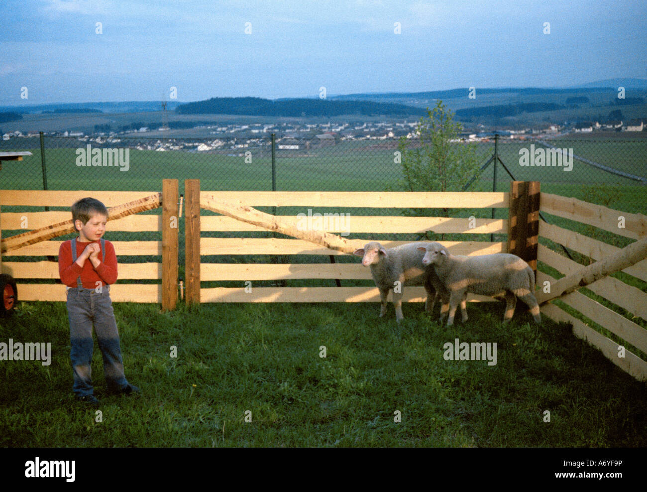 Retro 1970s boy hi-res stock photography and images - Alamy Retro 1970s boy hi-res stock photography and images - Alamy