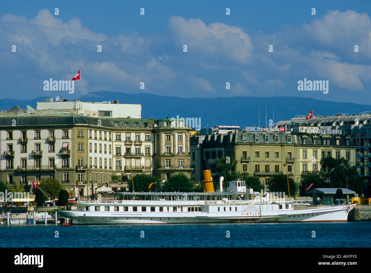Switzerland Genève lakeside scene sightseeing ship Stock Photo - Alamy
