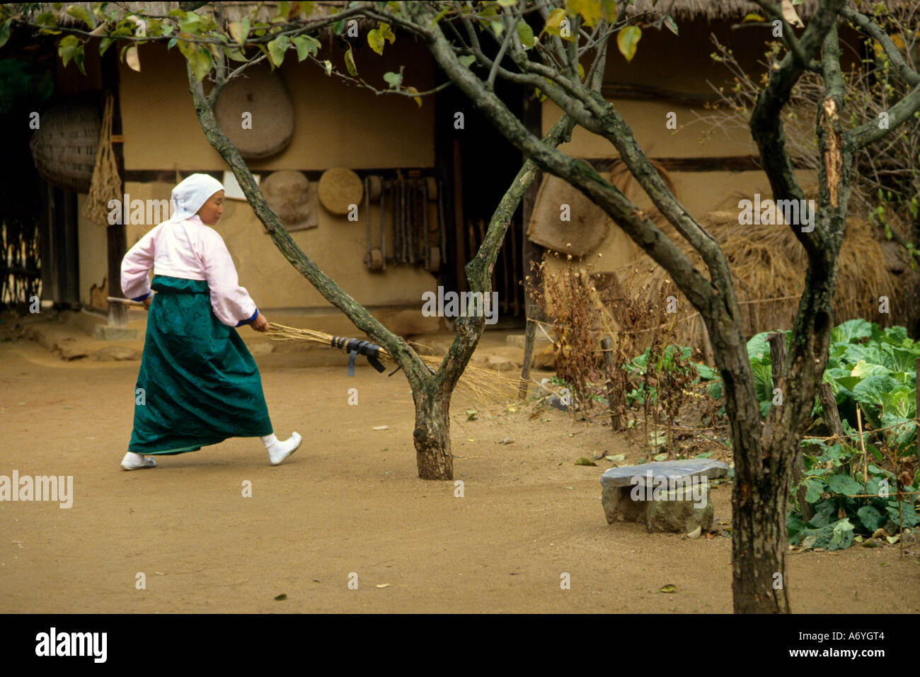 Korea country village hi-res stock photography and images - Alamy