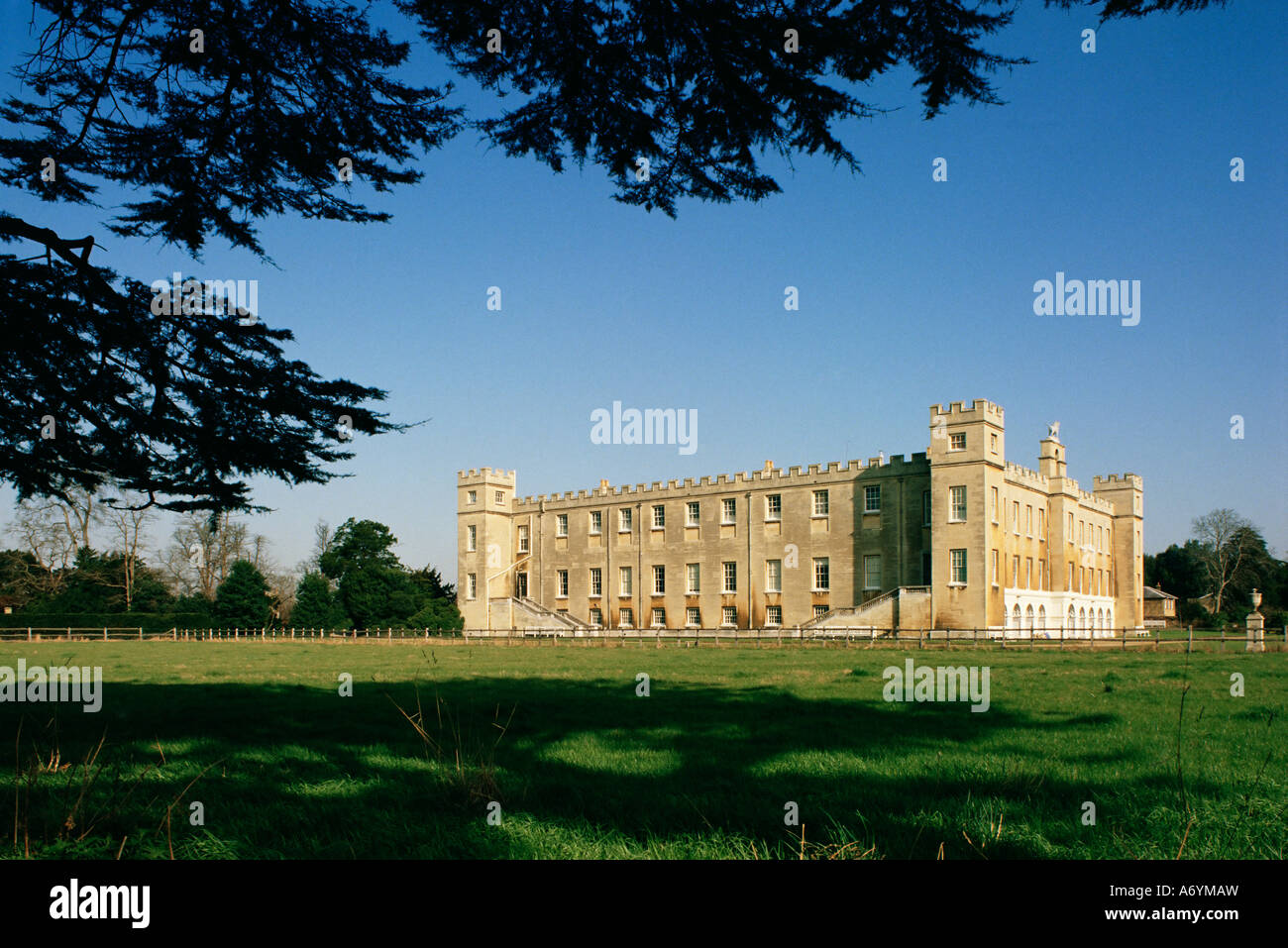 Syon hi-res stock photography and images - Alamy