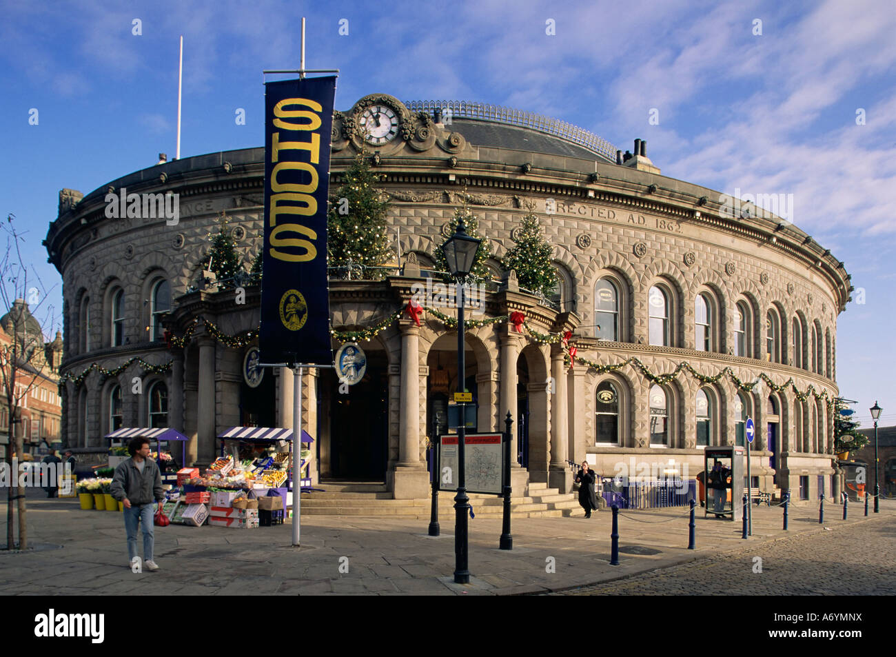 Corn exchange leeds exterior hi-res stock photography and images - Alamy