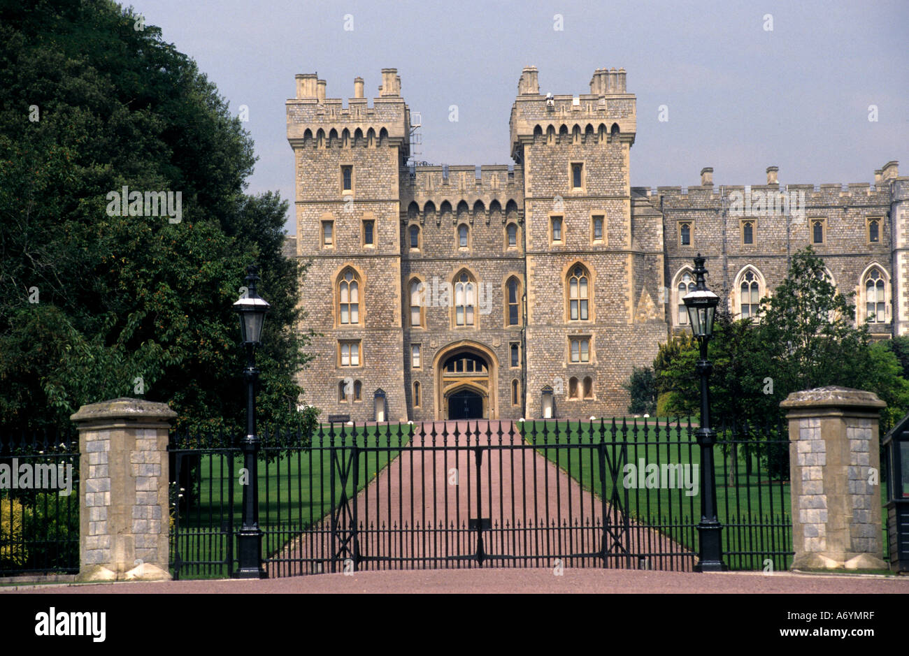 The Royal Windsor | Famille Royale Windsor – BEYS