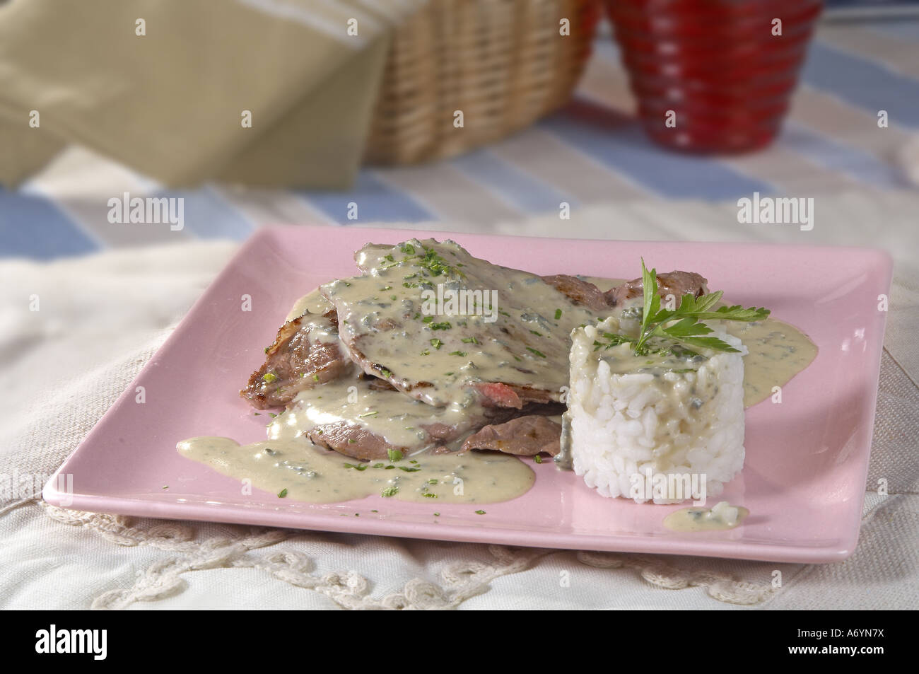 Veal scaloppini hi-res stock photography and images - Alamy