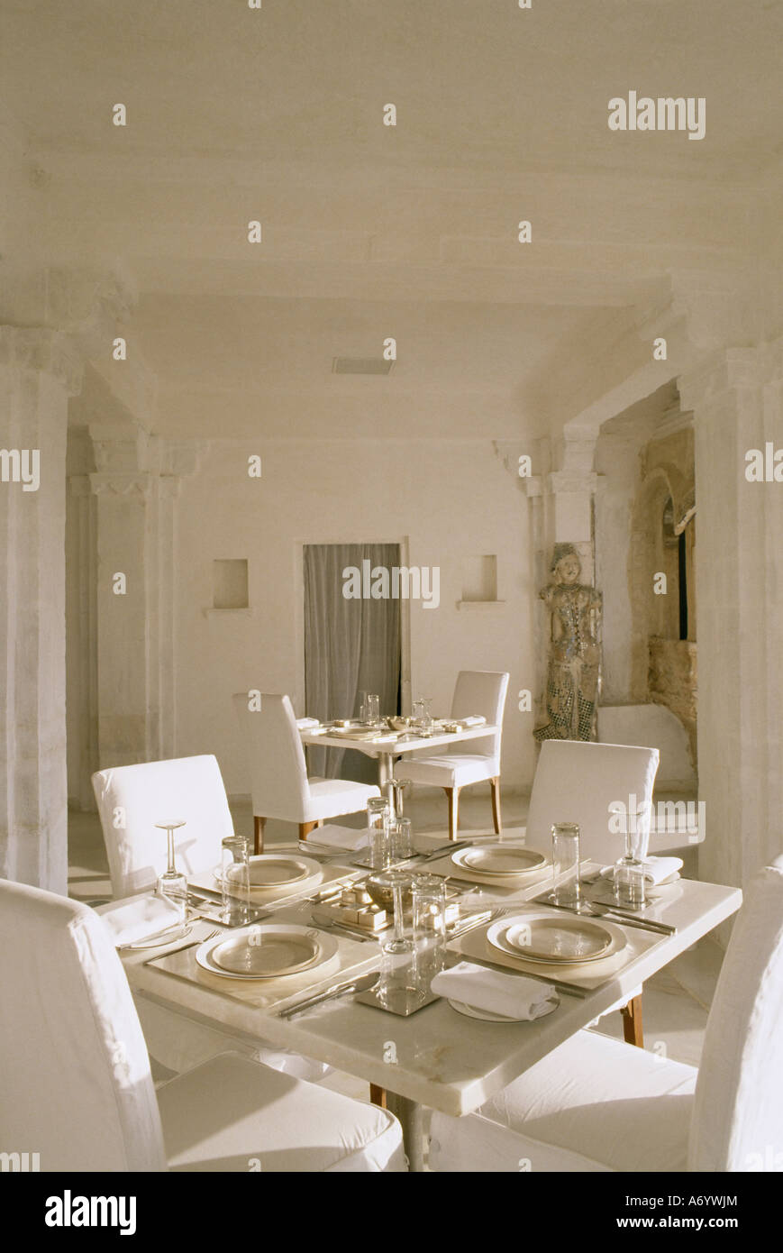 Dining room Devi Garh Fort Palace Hotel Devi Garh near Udaipur ...