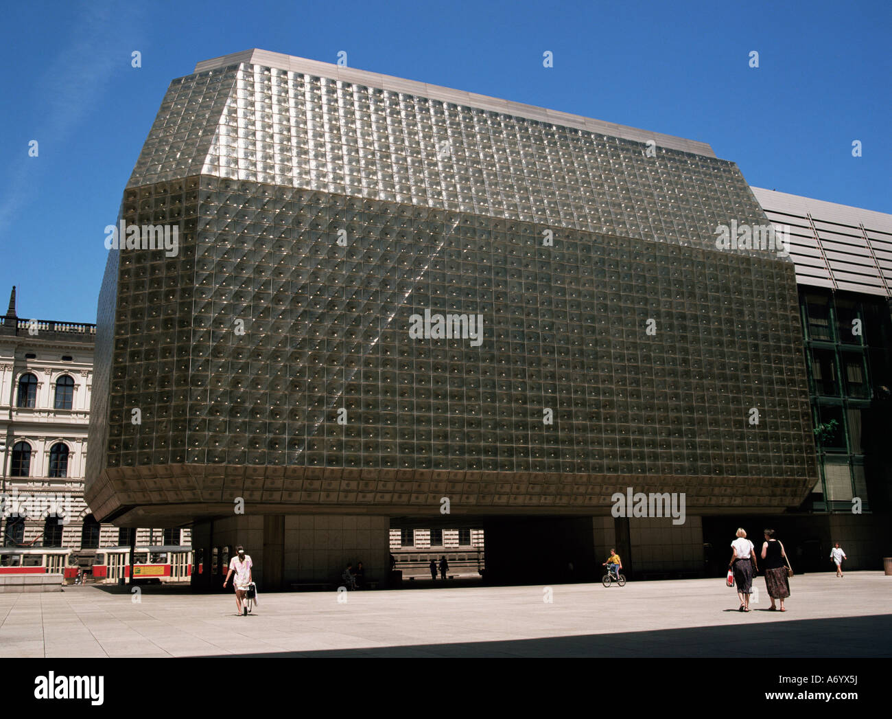Prague modern theatre hi-res stock photography and images - Alamy