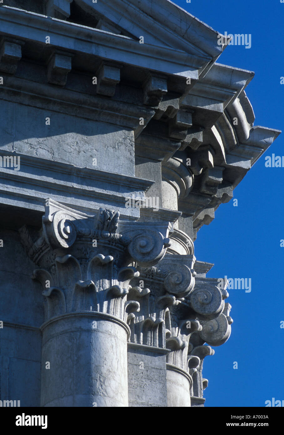 Composite entablature hi-res stock photography and images - Alamy