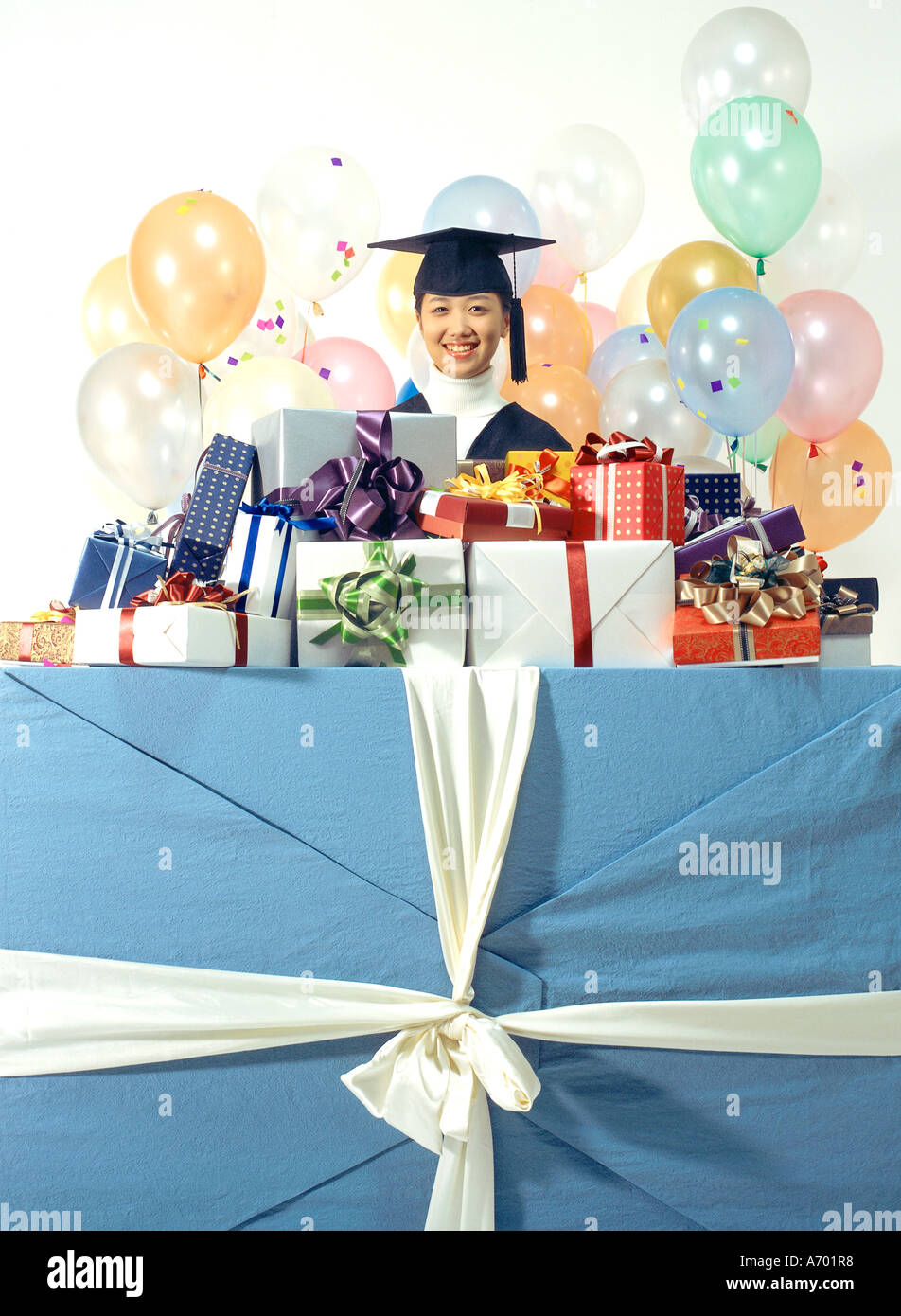 High school graduation korea hi-res stock photography and images - Alamy