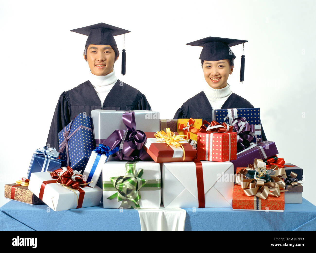 High school graduation korea hi-res stock photography and images - Alamy