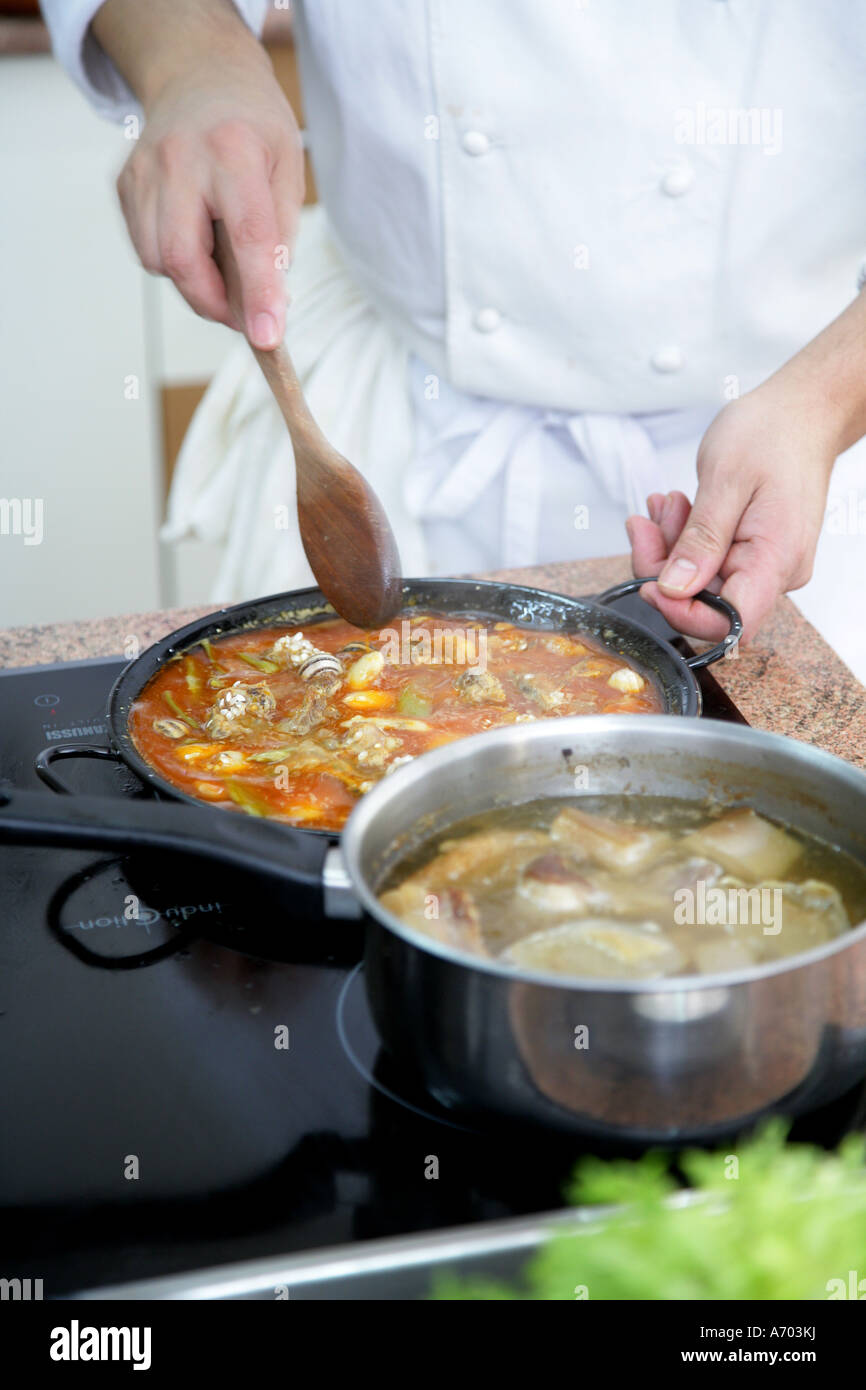 Paella step by step hi-res stock photography and images - Alamy
