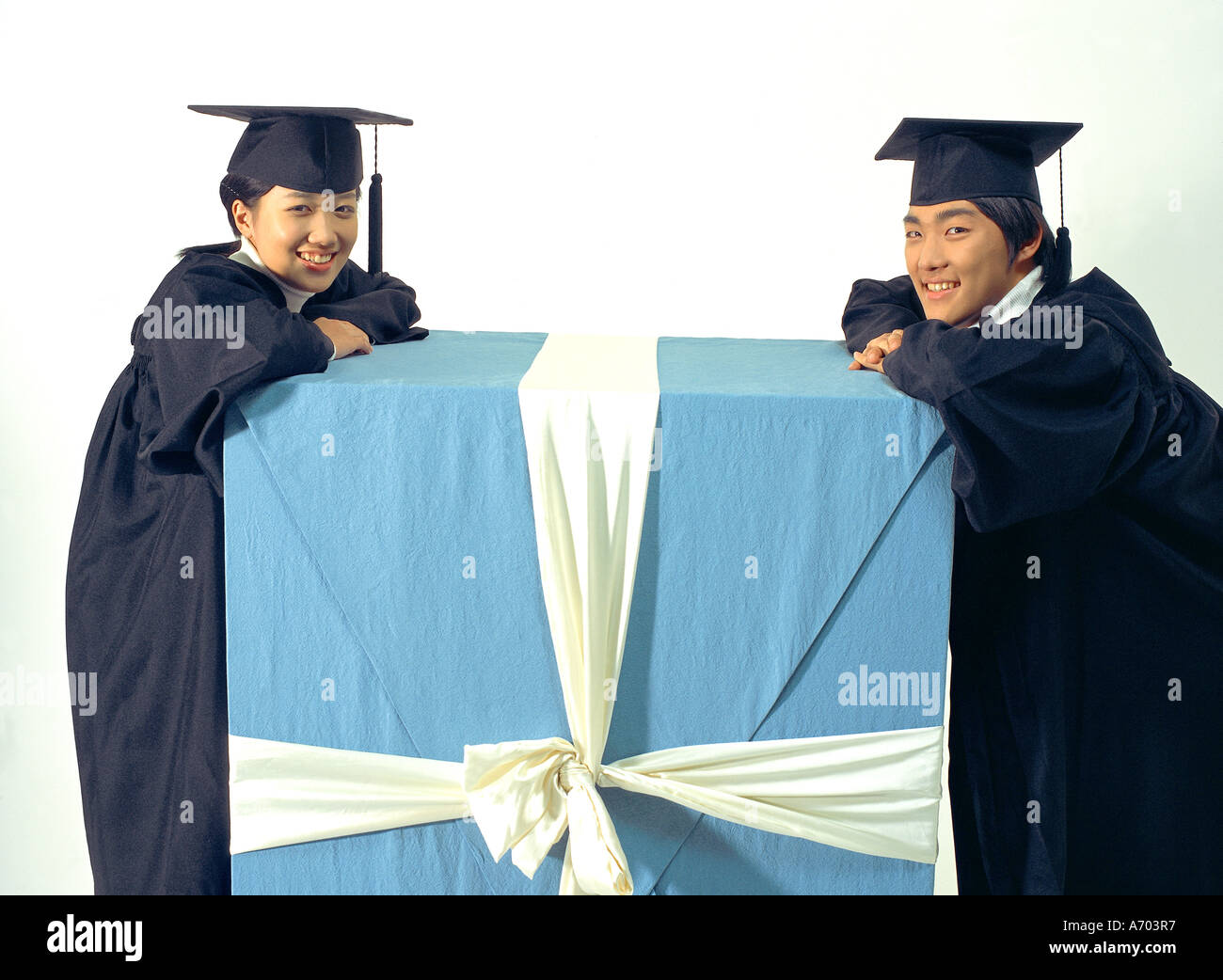 High school graduation korea hi-res stock photography and images - Alamy
