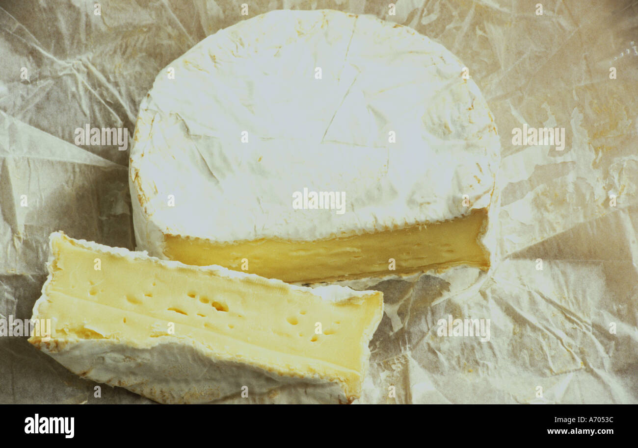food cheese camenbert Stock Photo - Alamy