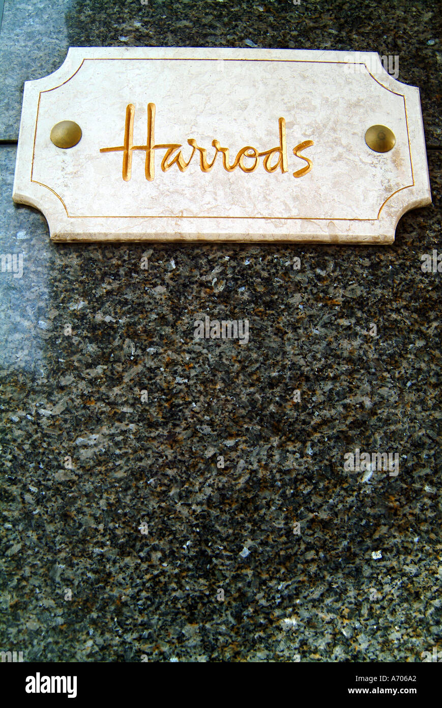 Harrods department store close up hi-res stock photography and images ...
