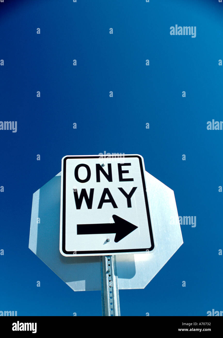 One way sign Stock Photo - Alamy