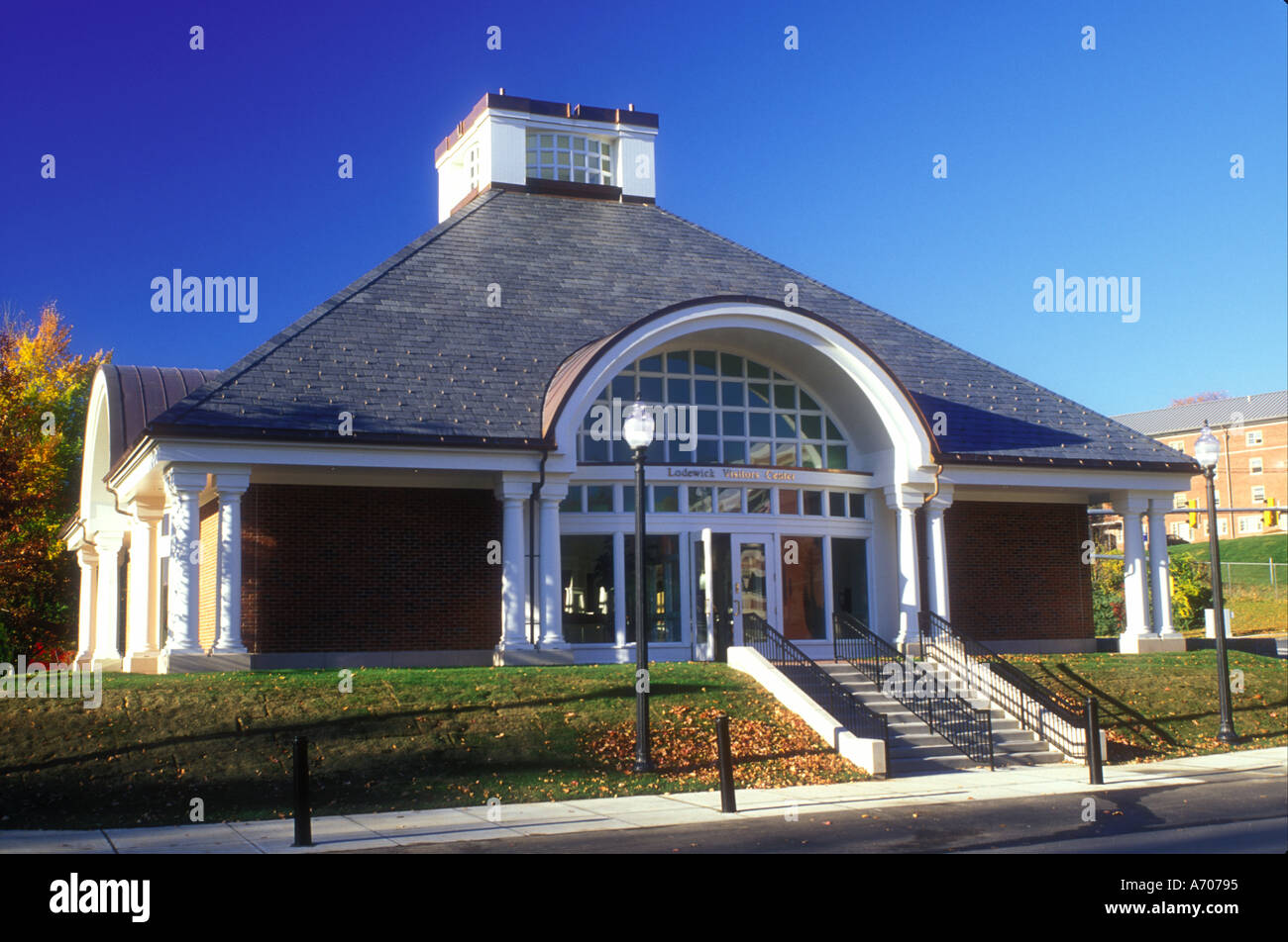 University of connecticut campus uconn hi-res stock photography and ...