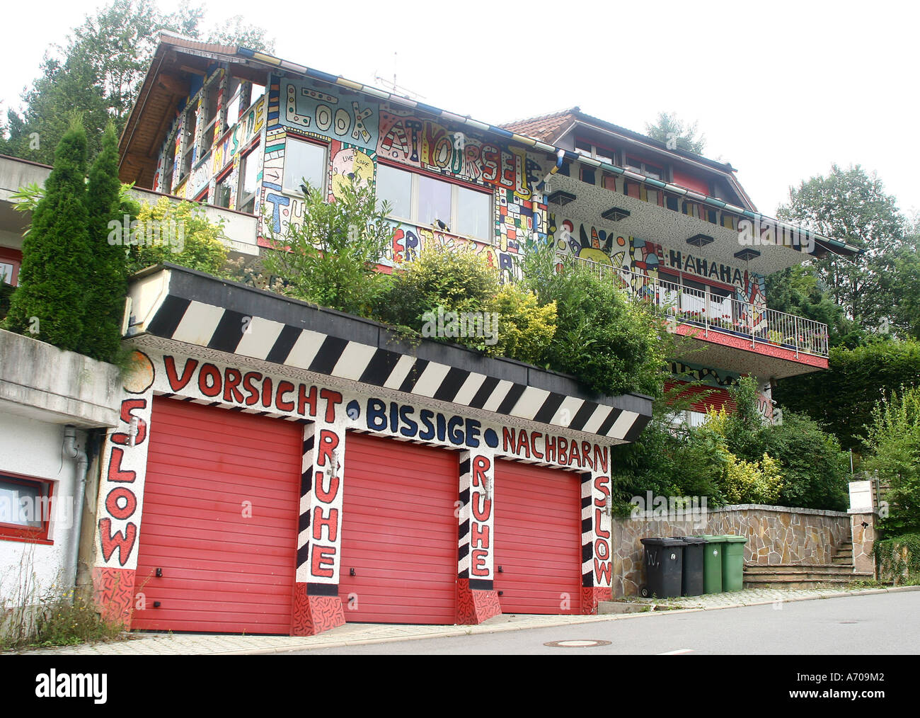 Neighbours house hi-res stock photography and images - Alamy