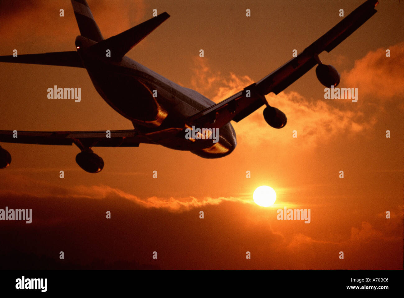 Fly towards sun hi-res stock photography and images - Alamy