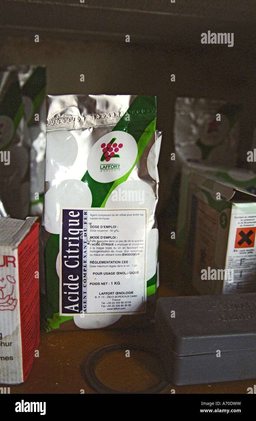 Plastic bucket with Acide Citrique, Citric Acid, C6H8O7, frequently ...
