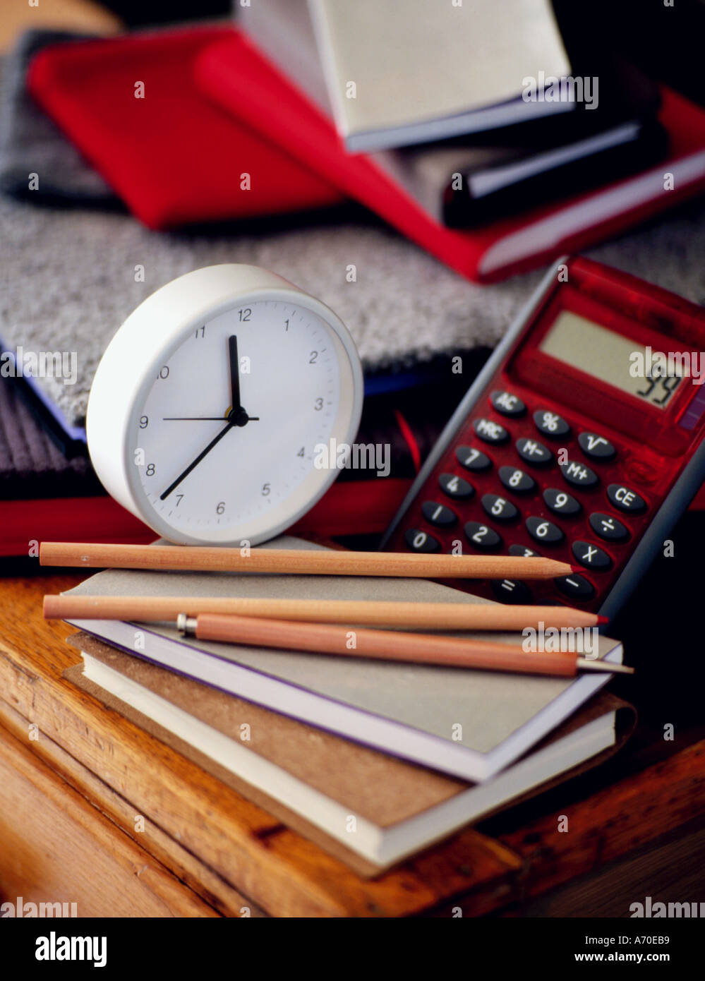 Notebooks pencils alarm clock hi-res stock photography and images - Alamy