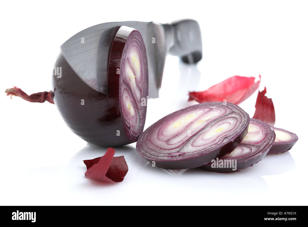 Cut open red onion Stock Photo - Alamy