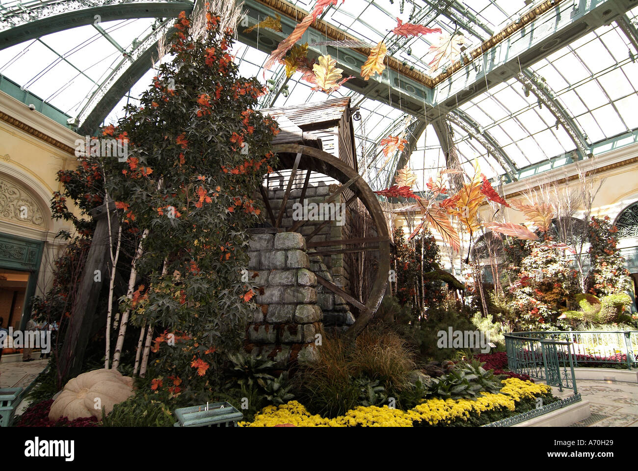 Inside in the Bellagio casino in Las Vegas Stock Photo - Alamy