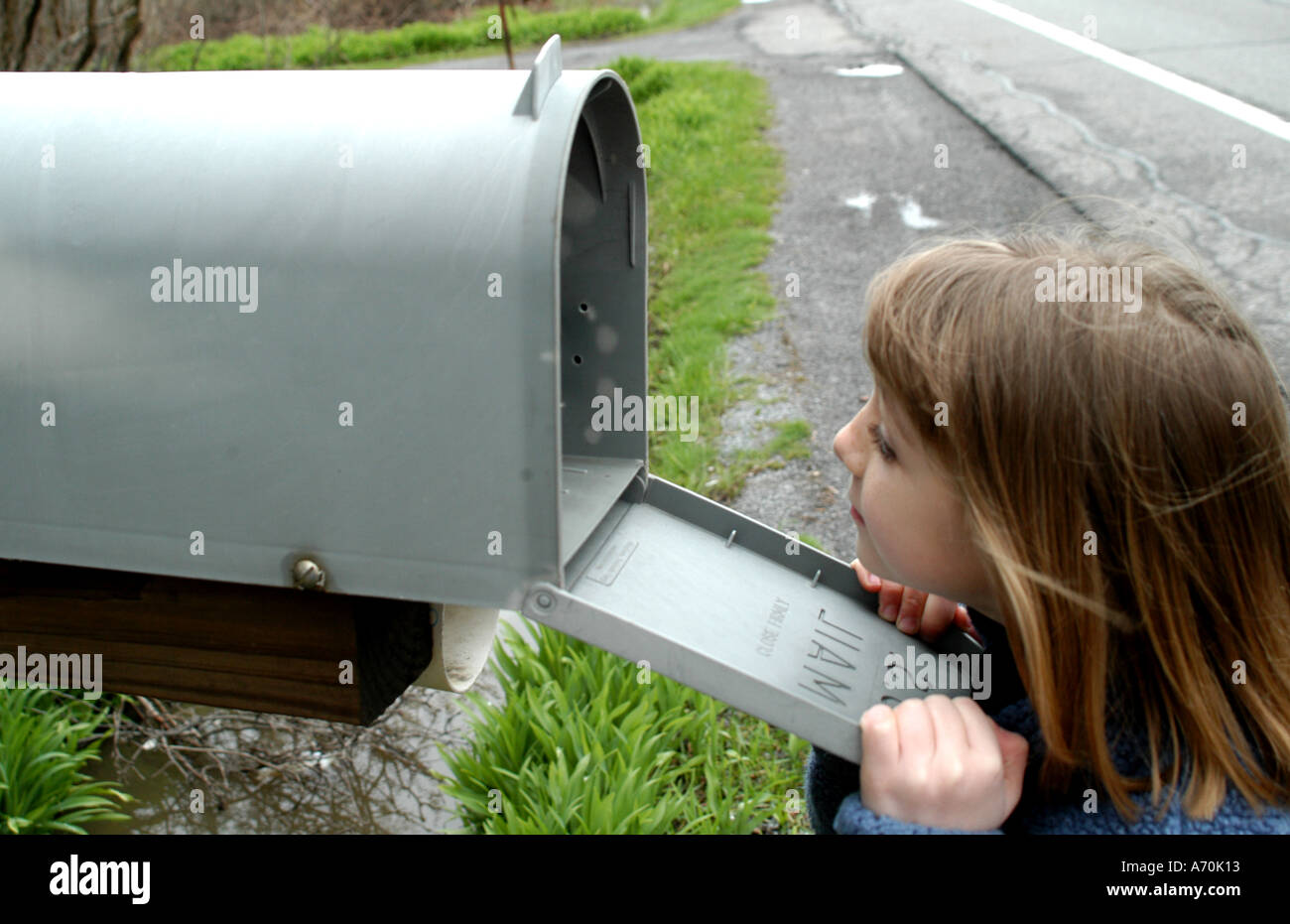Kids mailbox hi-res stock photography and images - Alamy