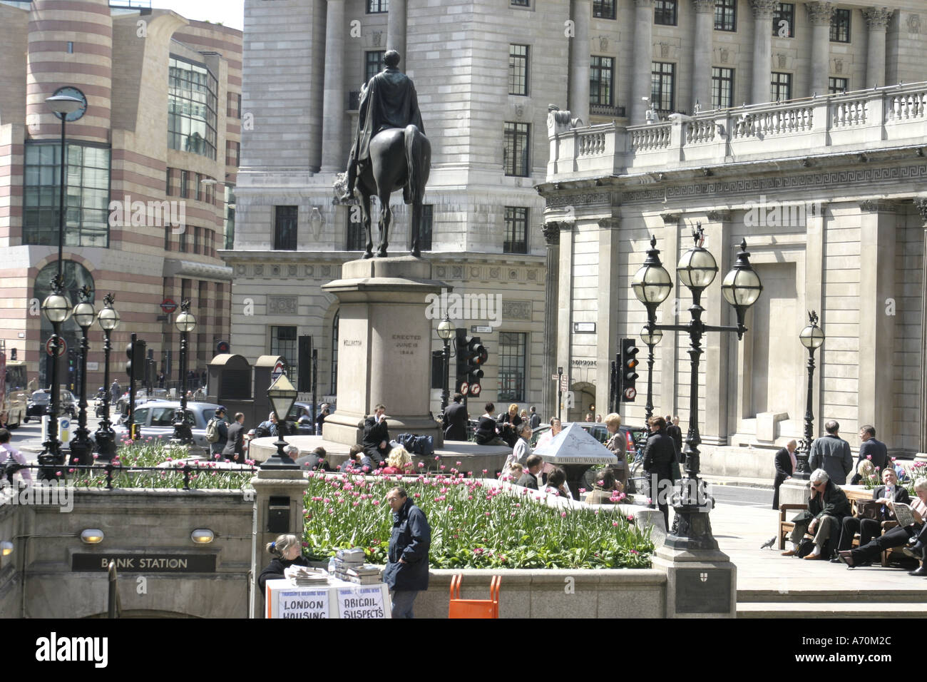 London stock history architecture statue hi-res stock photography and ...