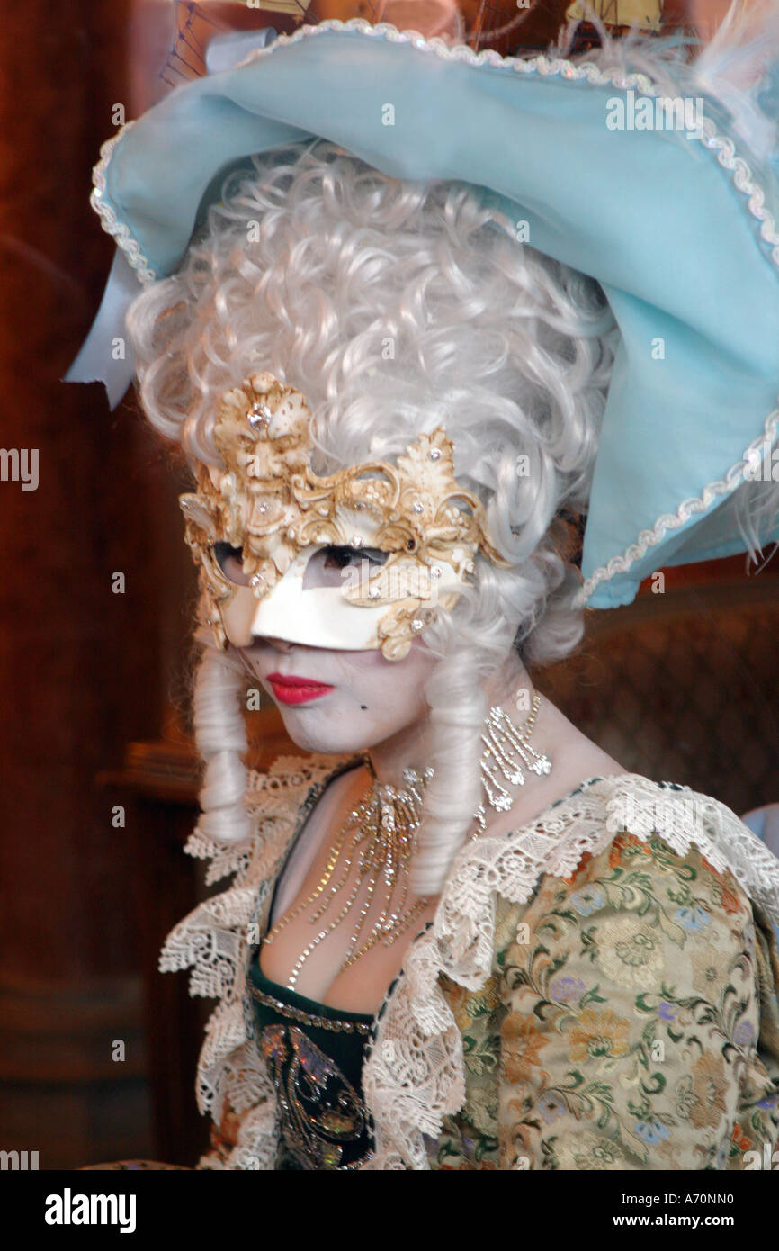 Periwig hi-res stock photography and images - Alamy