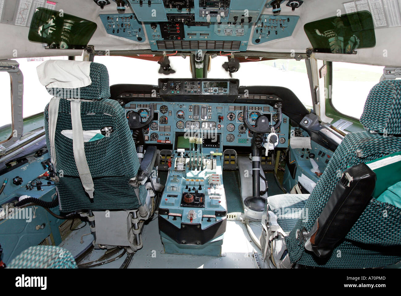 Munich, GER, August 30th 2005 - View in the cockpit of an Antonov 124 ...