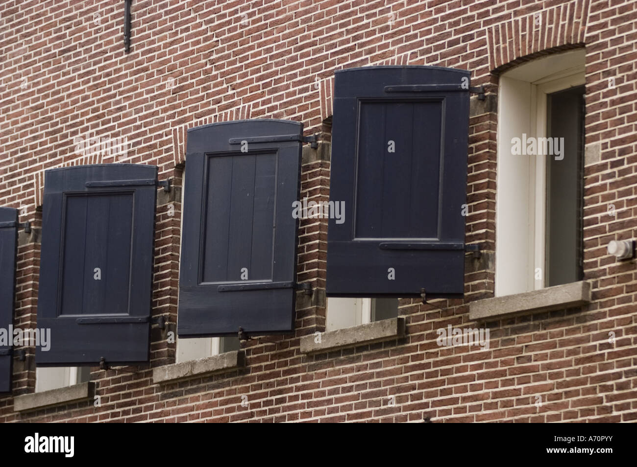 Shutter shadow wall hi-res stock photography and images - Alamy