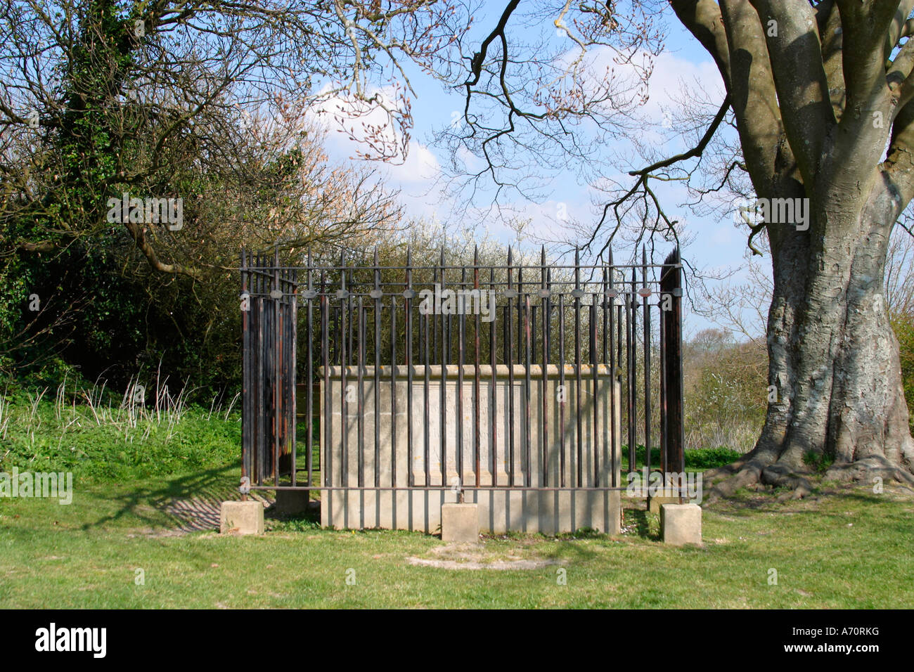 The Miller's Tomb, Highdown Hill, Sussex, UK Stock Photo - Alamy