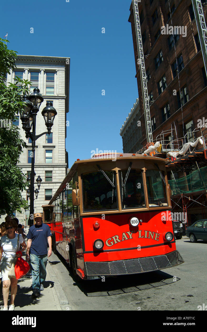 Quebec city tourist bus hi-res stock photography and images - Alamy