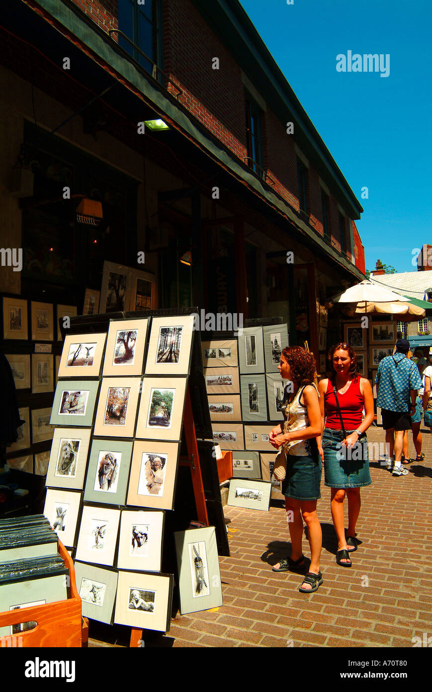 Photographs of montreal hi-res stock photography and images - Alamy
