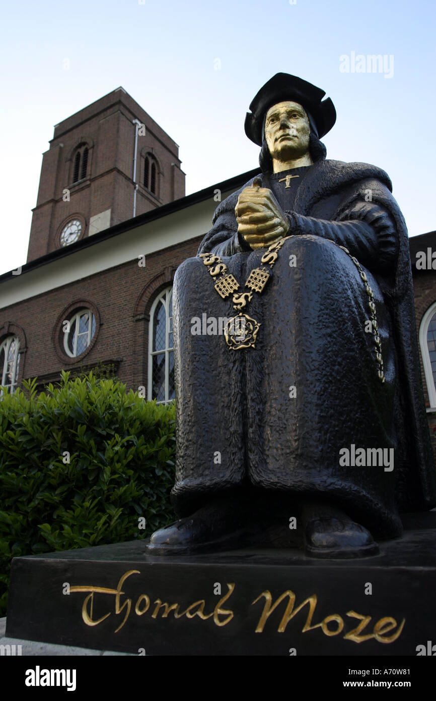 Old chelsea embankment hi-res stock photography and images - Alamy