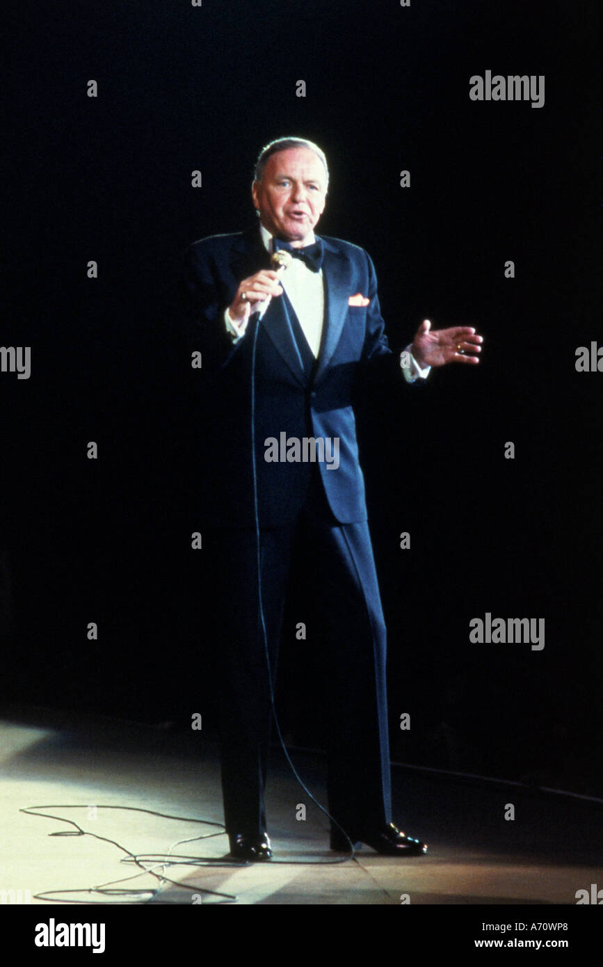 FRANK SINATRA US singer/actor Stock Photo - Alamy