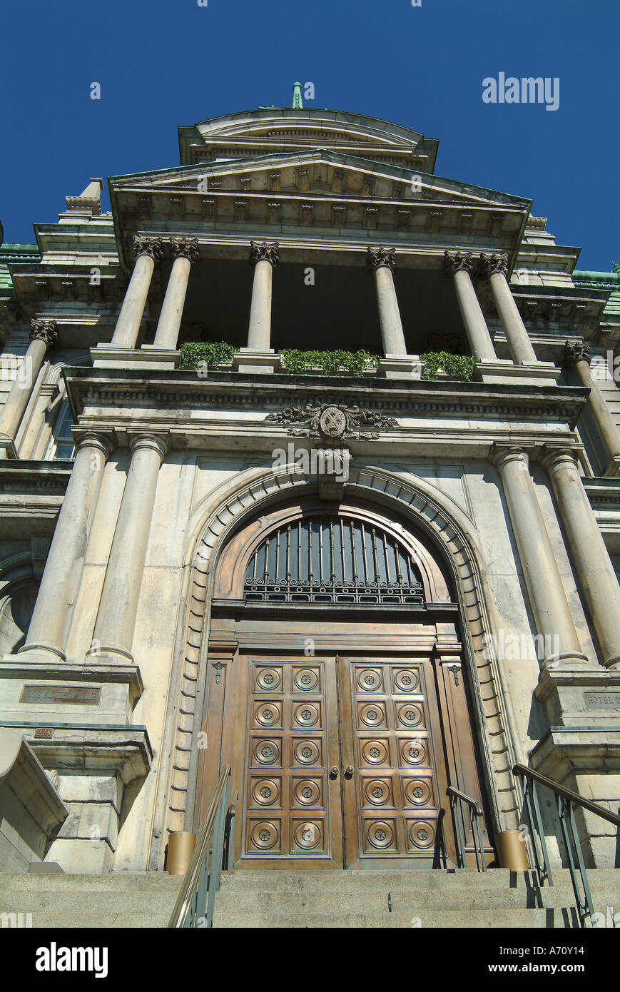 City hall of quebec hi-res stock photography and images - Alamy